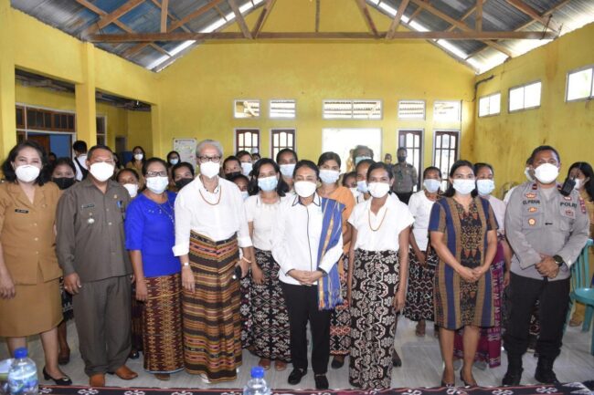 Bintang Puspayoga:”Sekolah Perempuan, Bentuk Penguatan Peran perempuan ...